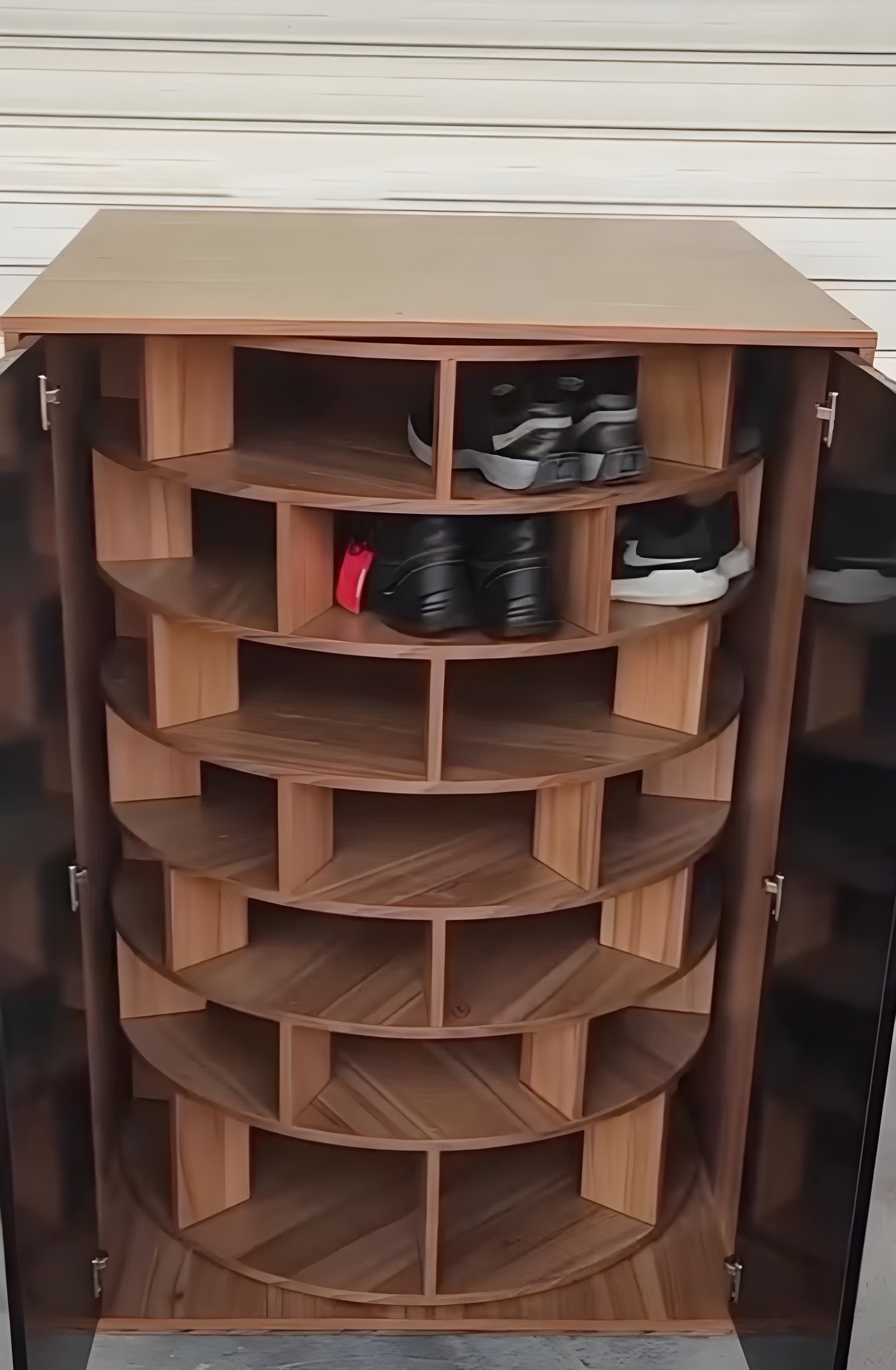 Infinity Shoe Rack – River North
